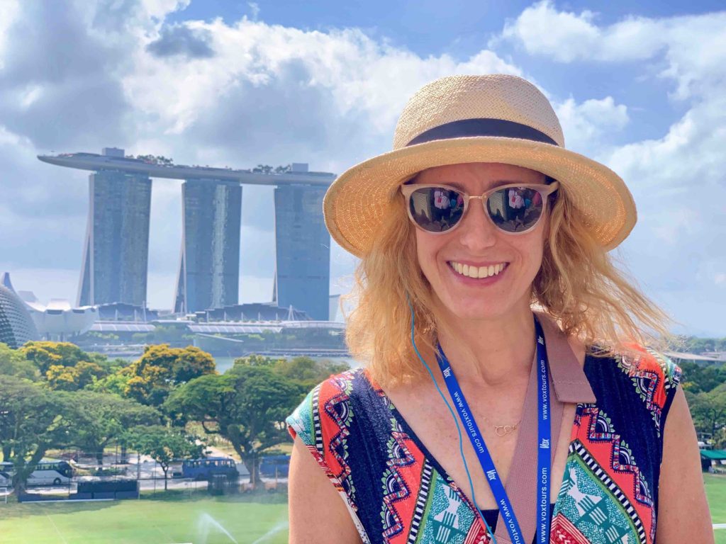 5 Tips for Women Traveling Alone to Help You Enjoy It - Let's Be Merry